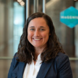 Microsoft Solutions Partner - Magenium